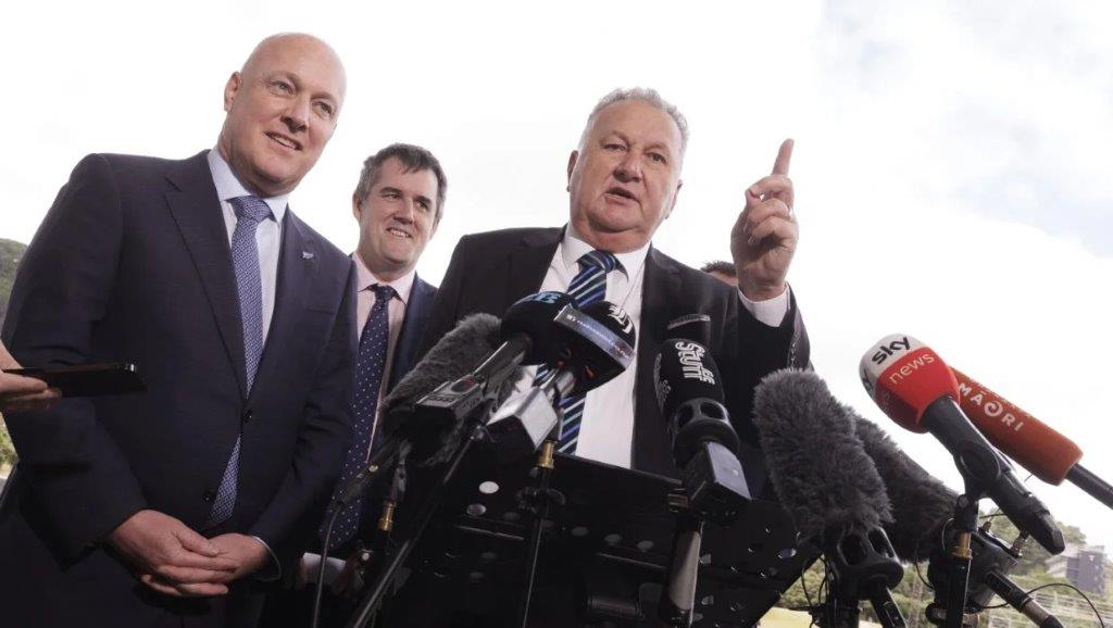 Can the centre in New Zealand politics hold? – Peter Davis NZ